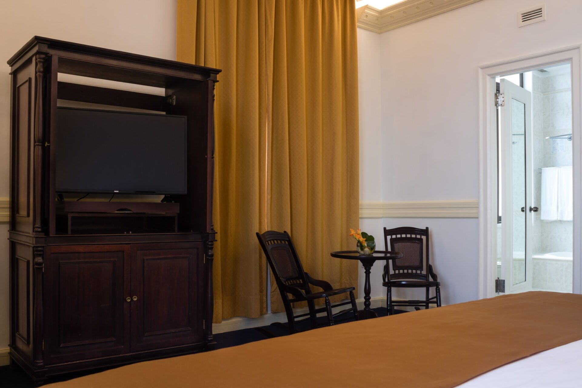 Rooms and Amenities - Hotel Nacional de Cuba